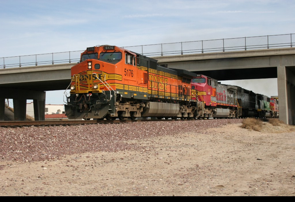 BNSF 5176